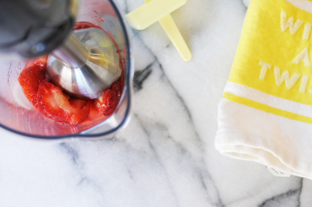 3-INGREDIENT HAND BLENDER POPSICLES + GIVEAWAY | SHORT PRESENTS